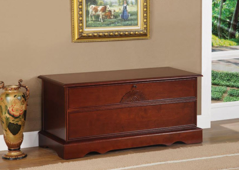 Cedar Chest With Locking Lid